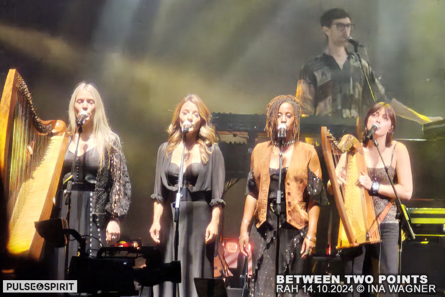 Louise Marshall, Romany Gilmour, Hattie en Charley Webb kondigen ...